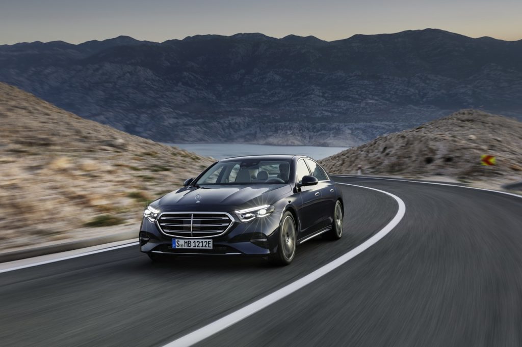 A bridge between tradition and digitalisation: the new E-Class - Northern Ireland Connected